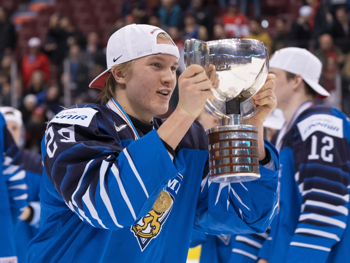 Anton Lundell Signs ELC with Florida Panthers - FL Teams