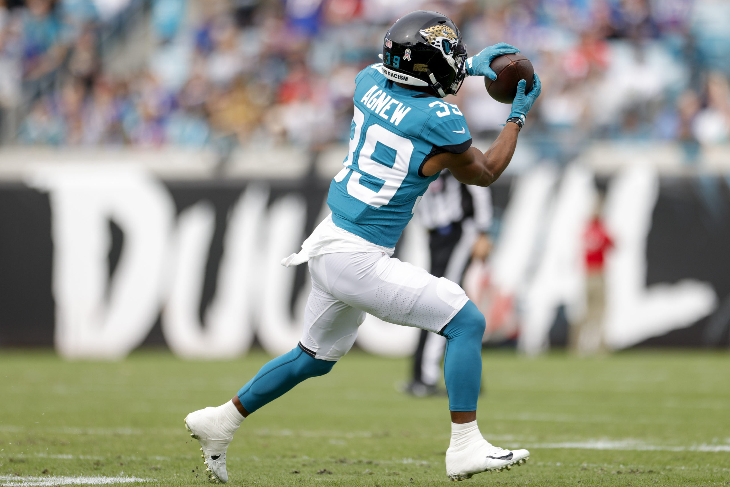 Jamal Agnew Loves DUUUVAL! You Should Too. - FL Teams