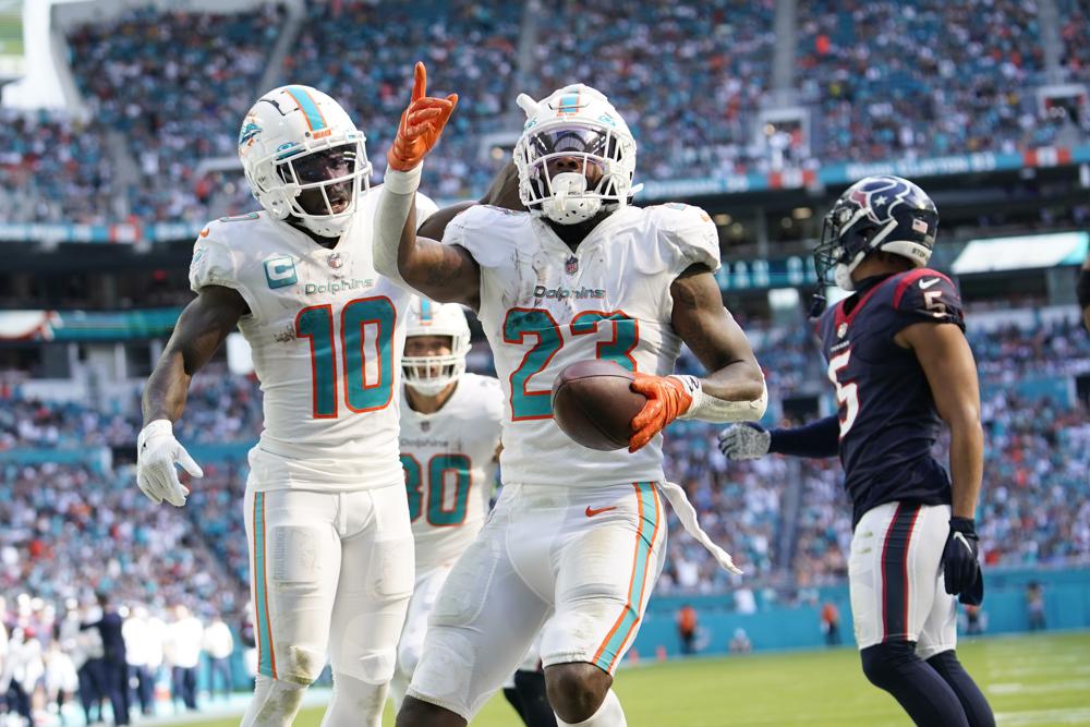 Dolphins Use Incredible First Half to Cruise Past Texans - FL Teams