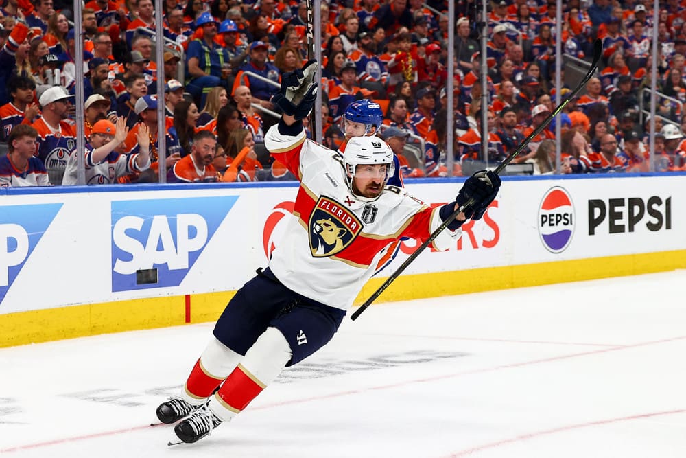 Brad Marchand Stuns OIlers Crowd with Game Winning Goal - FL Teams