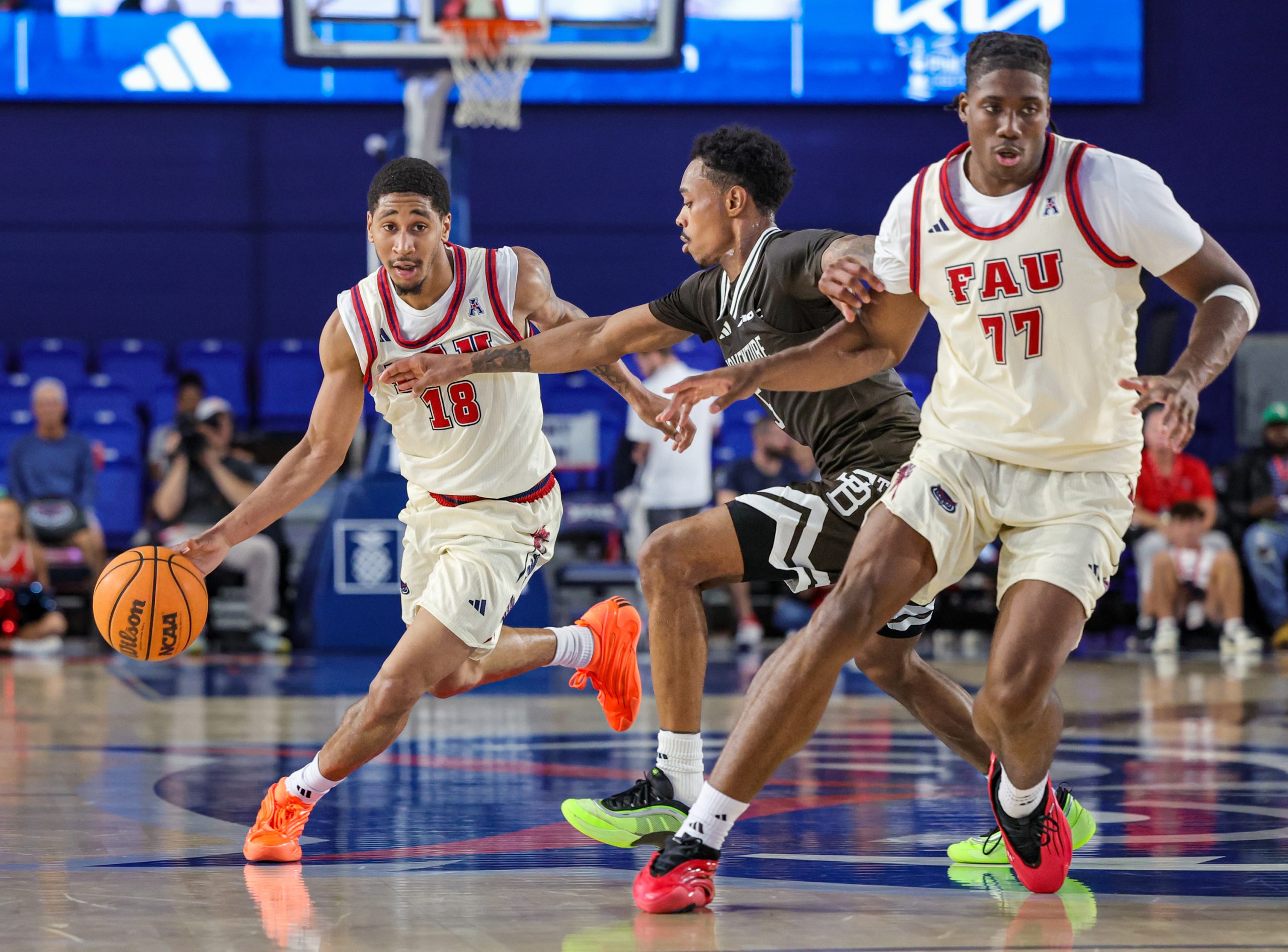 PHOTOS: St. Bonaventure Beats FAU 70-65 - FL Teams